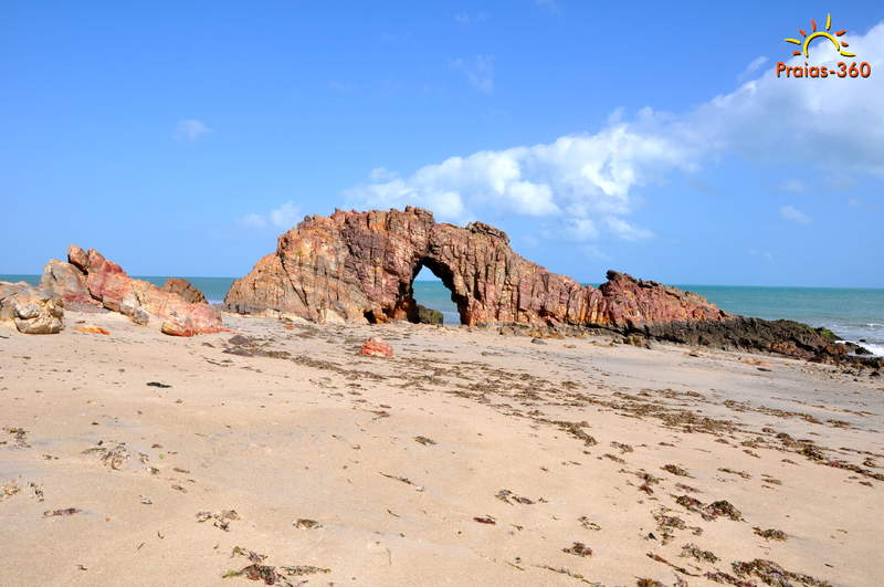 Praia da Pedra Furada